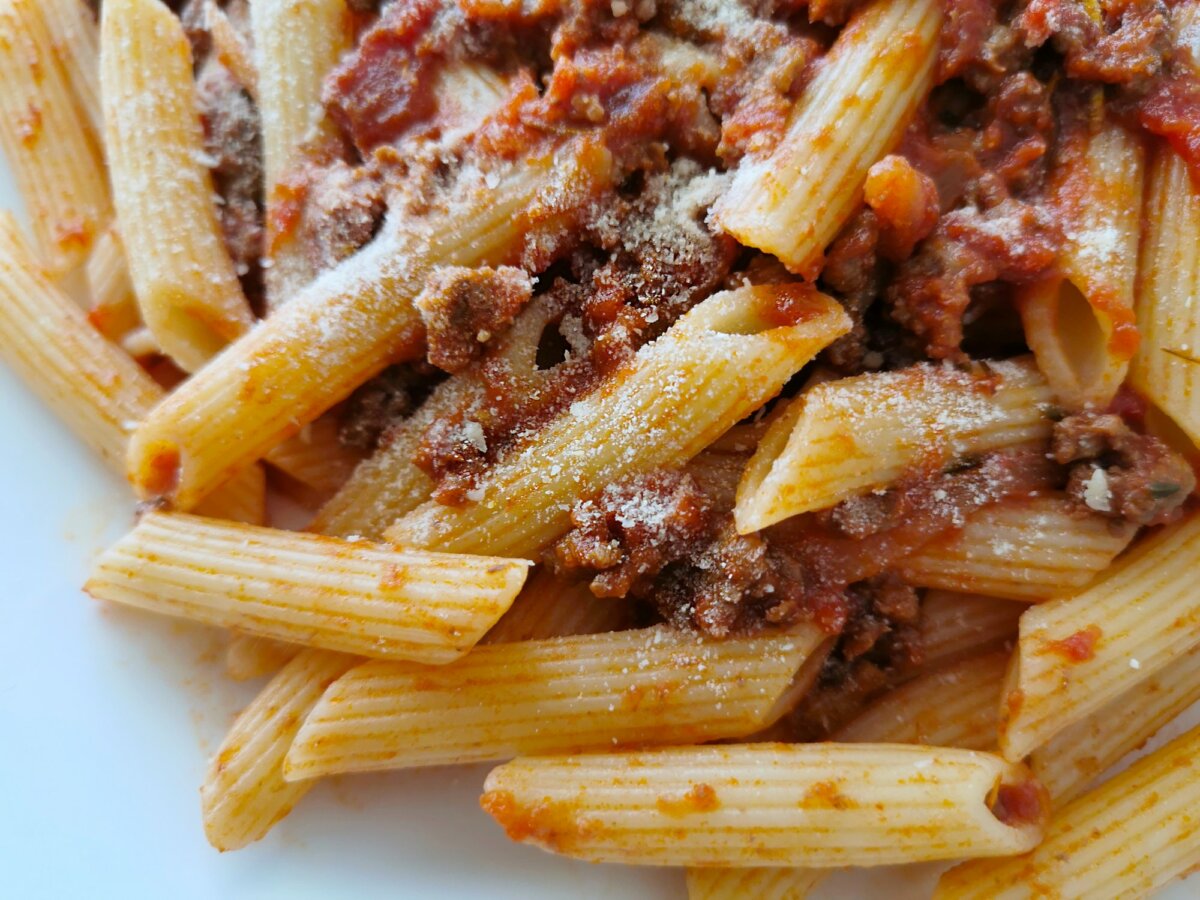 Vegán bolognai recept tofuval - 30 perc alatt elkészül és húsmentes